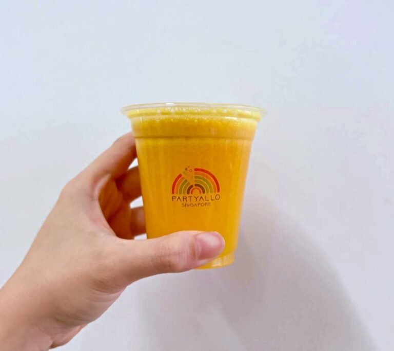 Fresh Fruit Juice Live Station in Singapore | PartyAllo